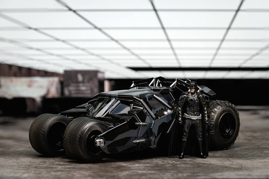 Buy The Dark Knight Trilogy Tumbler Batmobile & Batman, 1:24 Scale ...